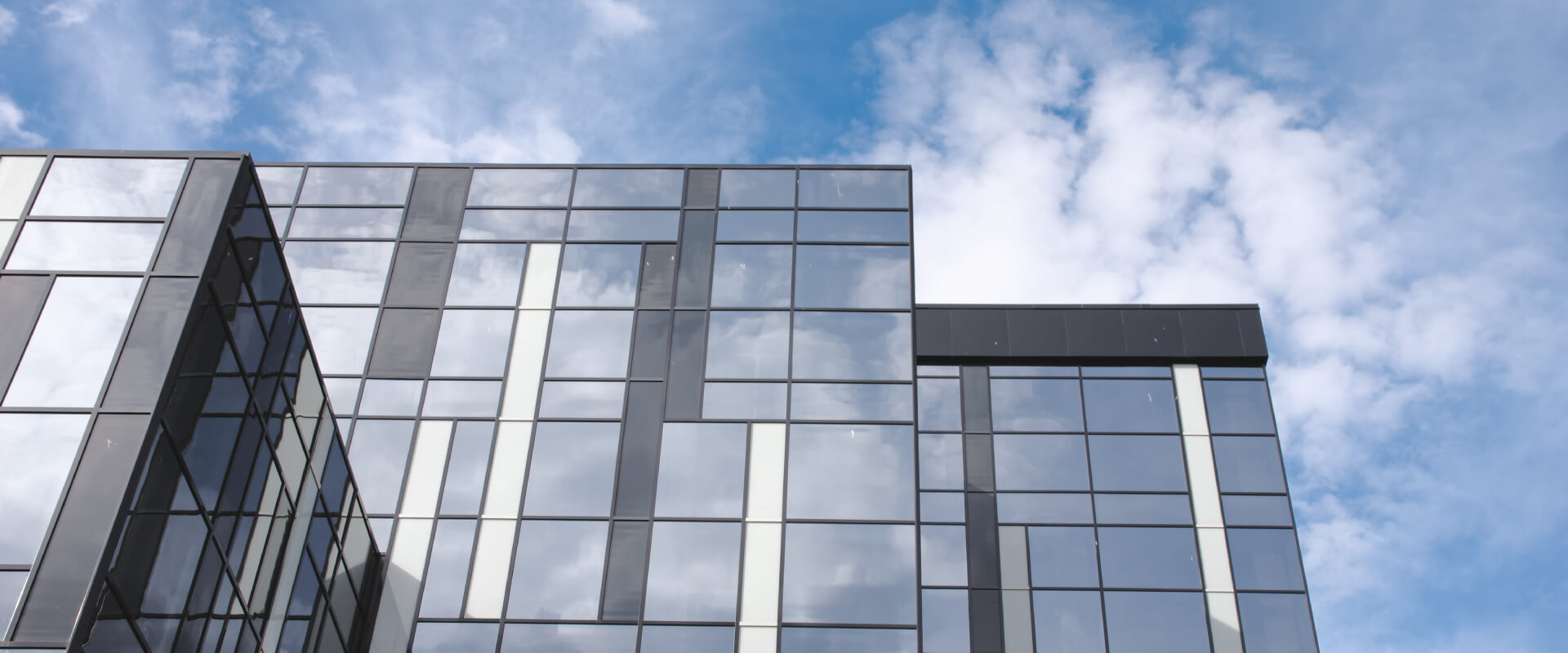 Glassium – Best Aluminum & Glass in the UAE